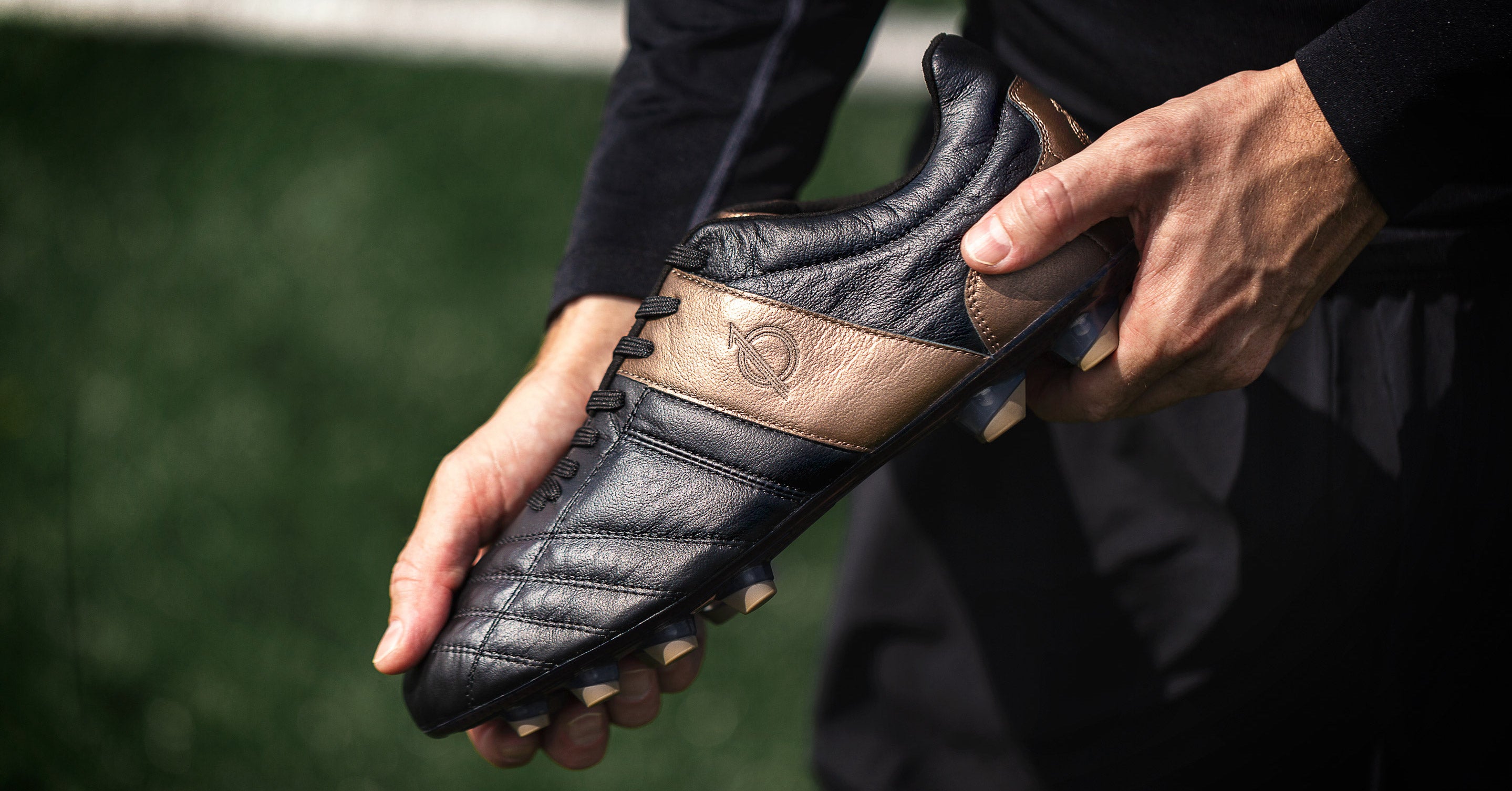 Players with Wide Feet choose UNOZERO cleats